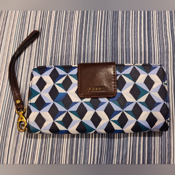 Fossil | Bags | Fossil Wallet | Poshmark